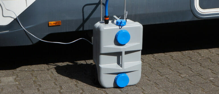 Reinigung des Frischwassertanks: Sauberes Wasser im Wohnmobil und Wohnwagen